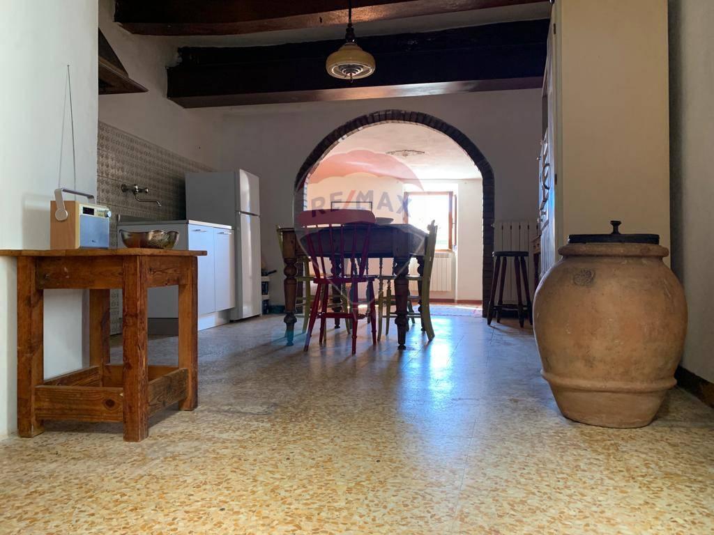 Appartamento in affitto a Castelnuovo Val Di Cecina