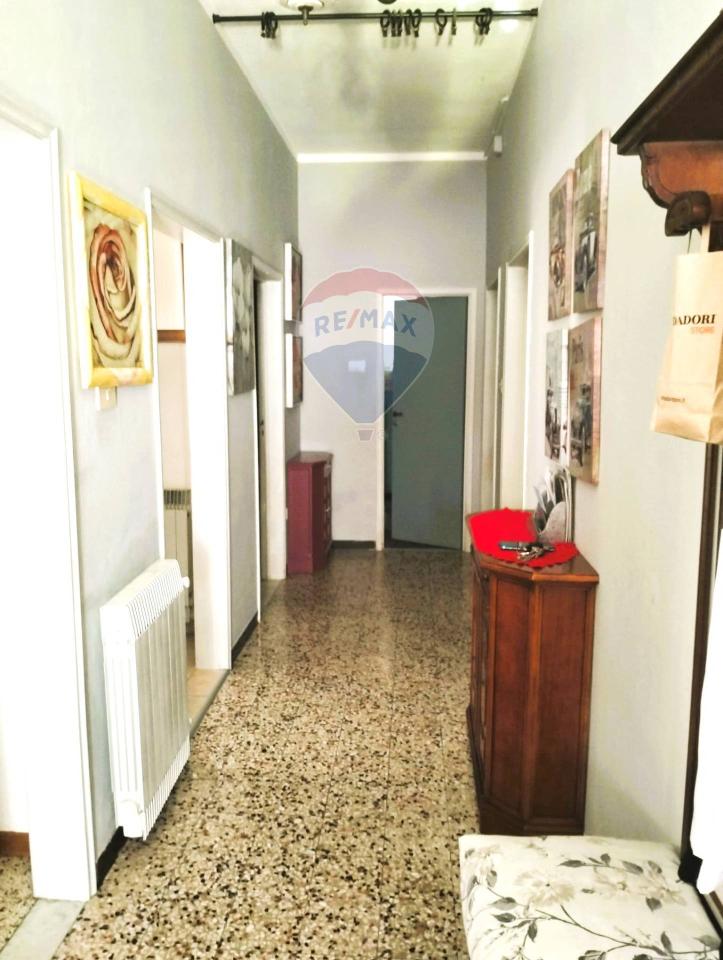 Villa in vendita a Cecina