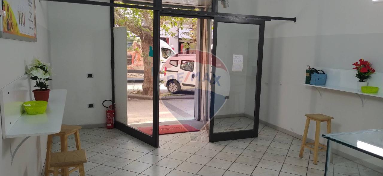 Negozio in affitto a Cecina