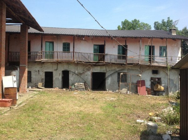 Casale in vendita a San Secondo Di Pinerolo