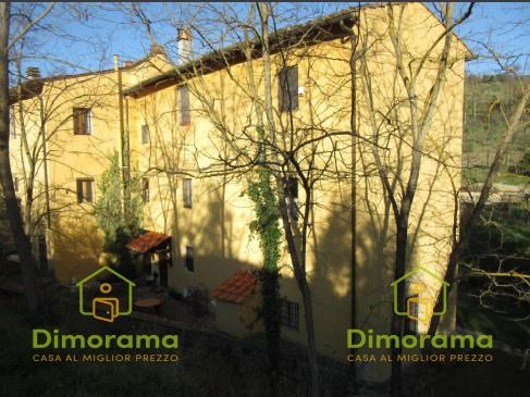 Magazzino in vendita a Scandicci