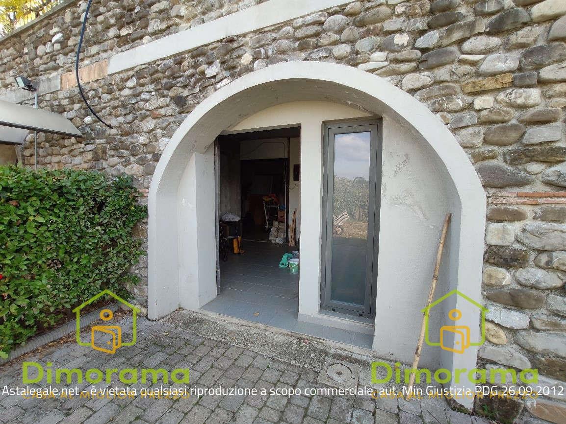 Magazzino in vendita a Vicchio