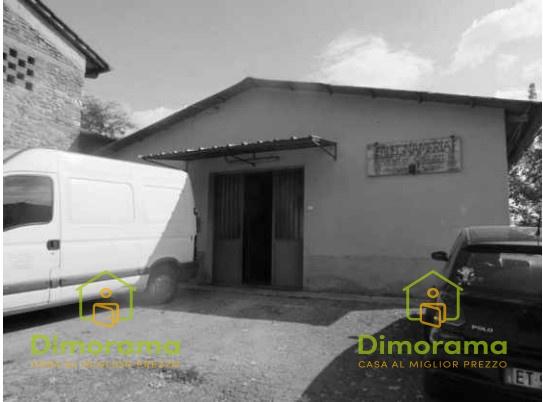 Officina in vendita a Vicchio