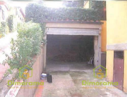 Garage - Autosilos - Parcheggio in vendita a Rufina