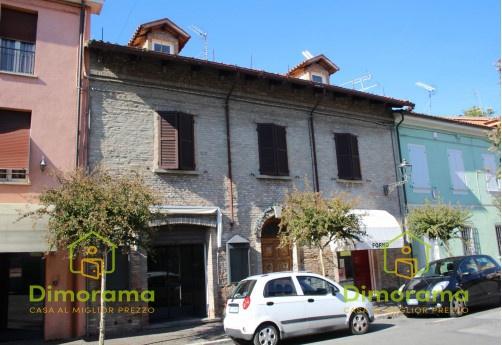 Negozio in vendita a Longiano