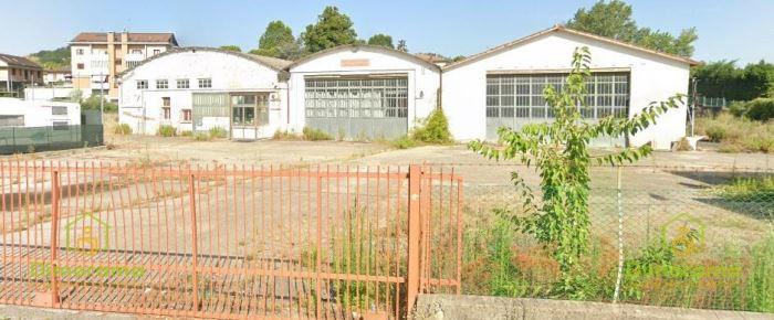 Palazzina commerciale in vendita a Cesena