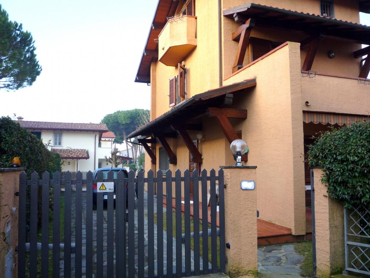Villa in vendita a Forte Dei Marmi