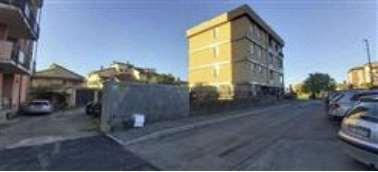 Appartamento in vendita a Lazzate