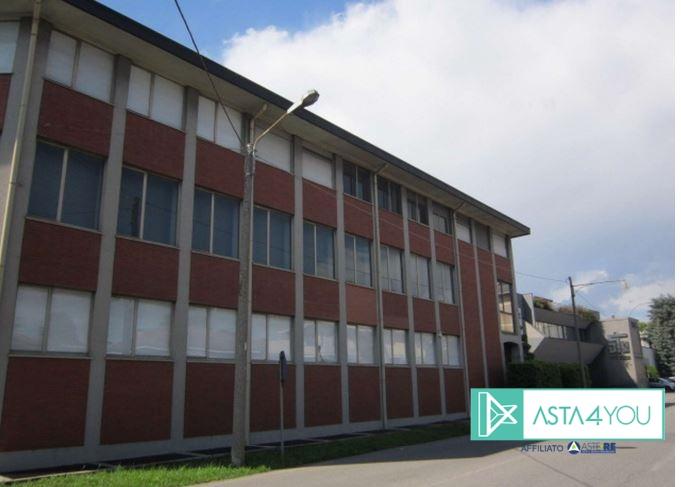 Palazzina commerciale in vendita a Meda