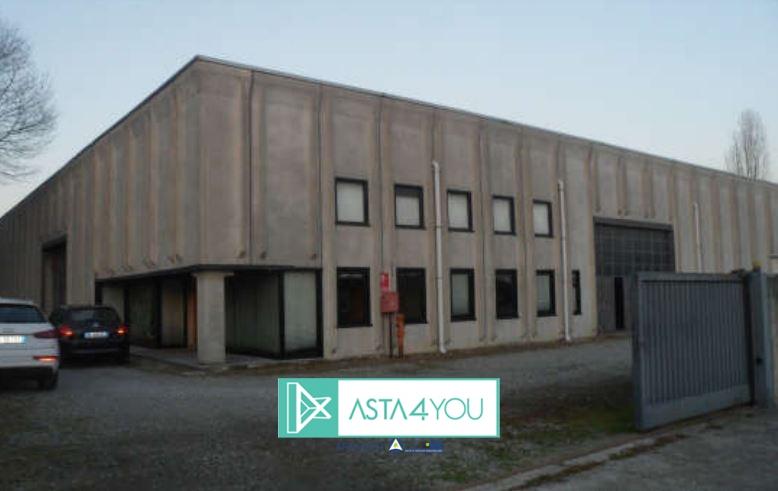 Capannone in vendita a Seveso