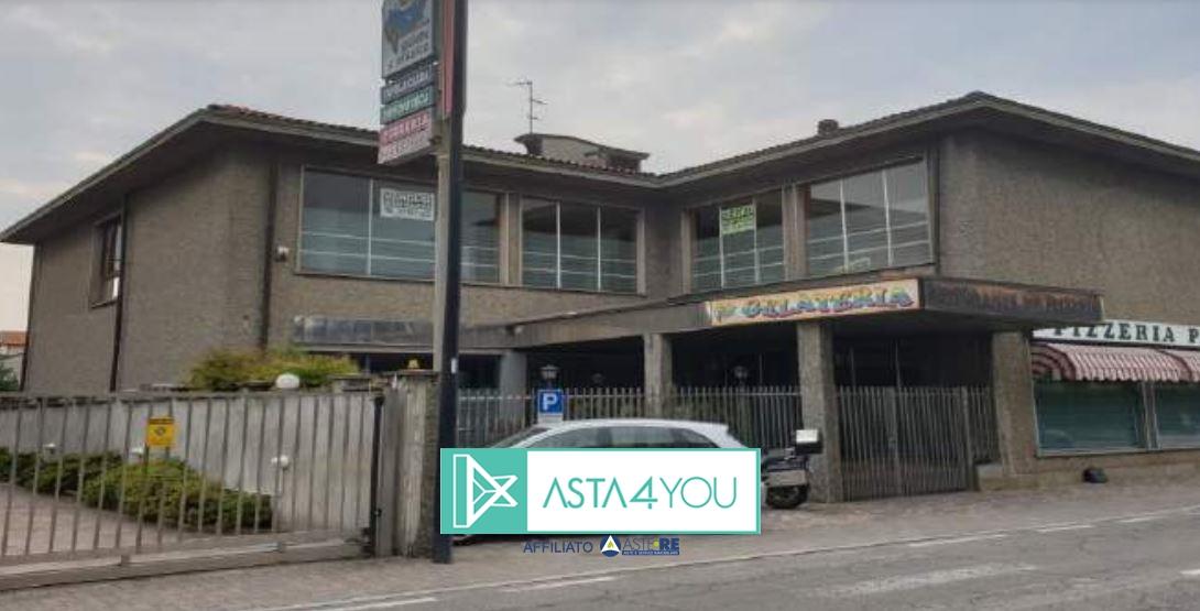 Locale commerciale in vendita a Limbiate