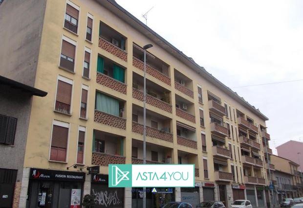 Locale commerciale in vendita a Pero