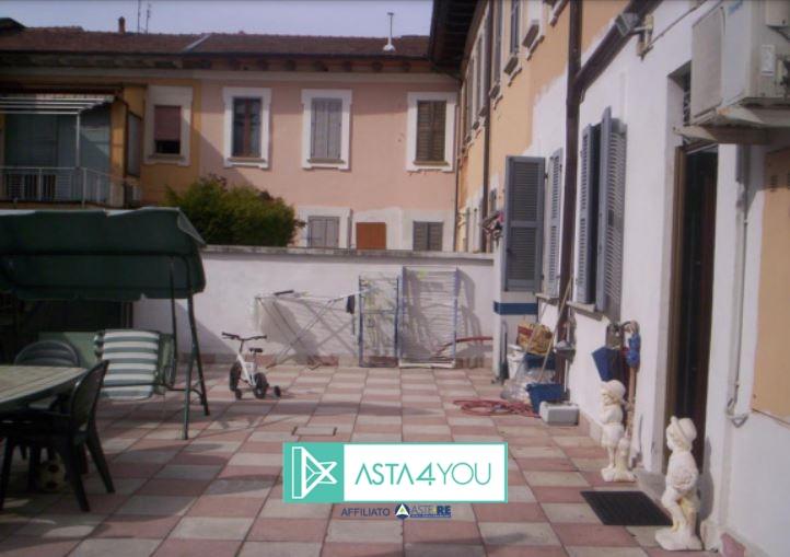 Appartamento in vendita a Marcallo Con Casone