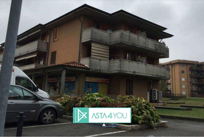 Locale commerciale in vendita a Trezzo Sull'Adda