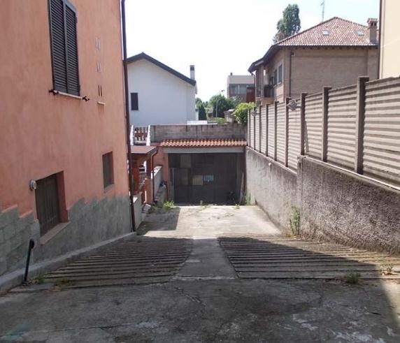 Garage in vendita a Senago
