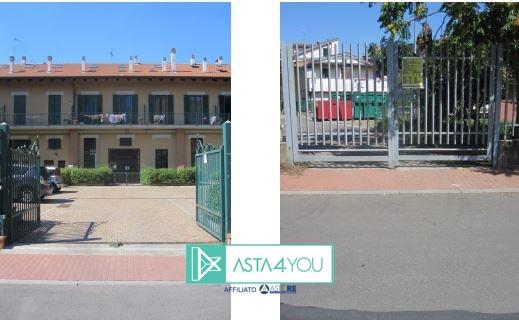 Garage in vendita a Milano