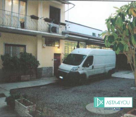Palazzina commerciale in vendita a Cerro Maggiore