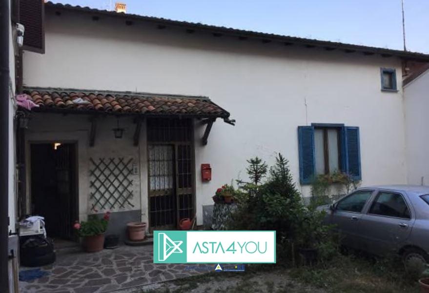 Appartamento in vendita a Besana In Brianza