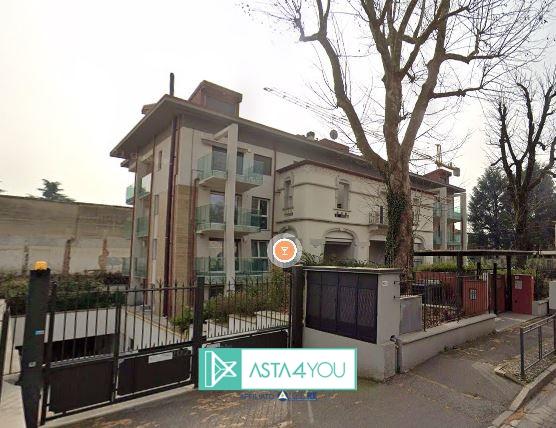 Appartamento in vendita a Villasanta