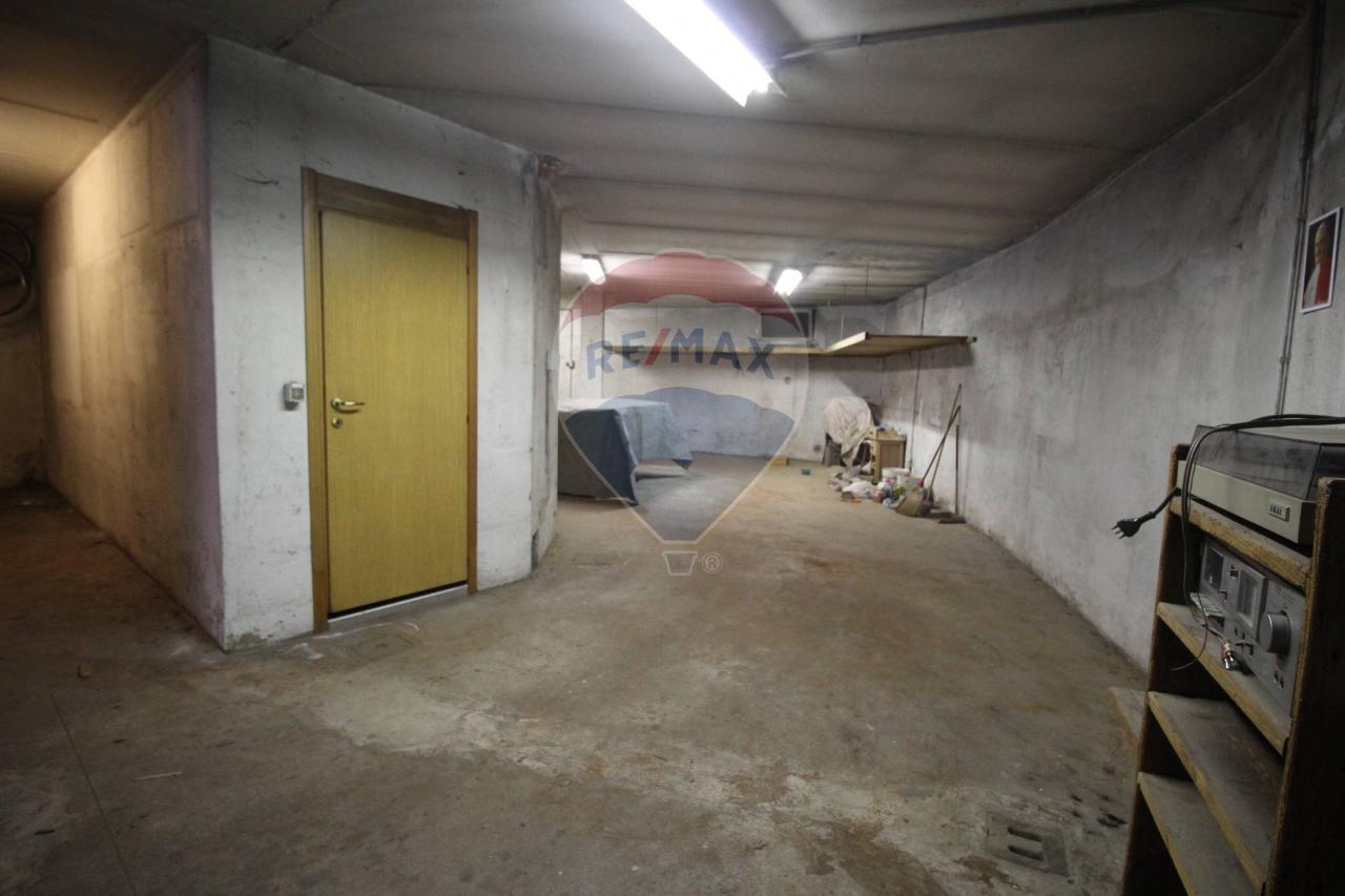 Magazzino in vendita a Sedrina