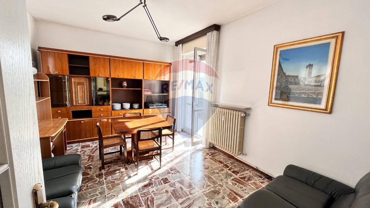 Appartamento in vendita a Alzano Lombardo