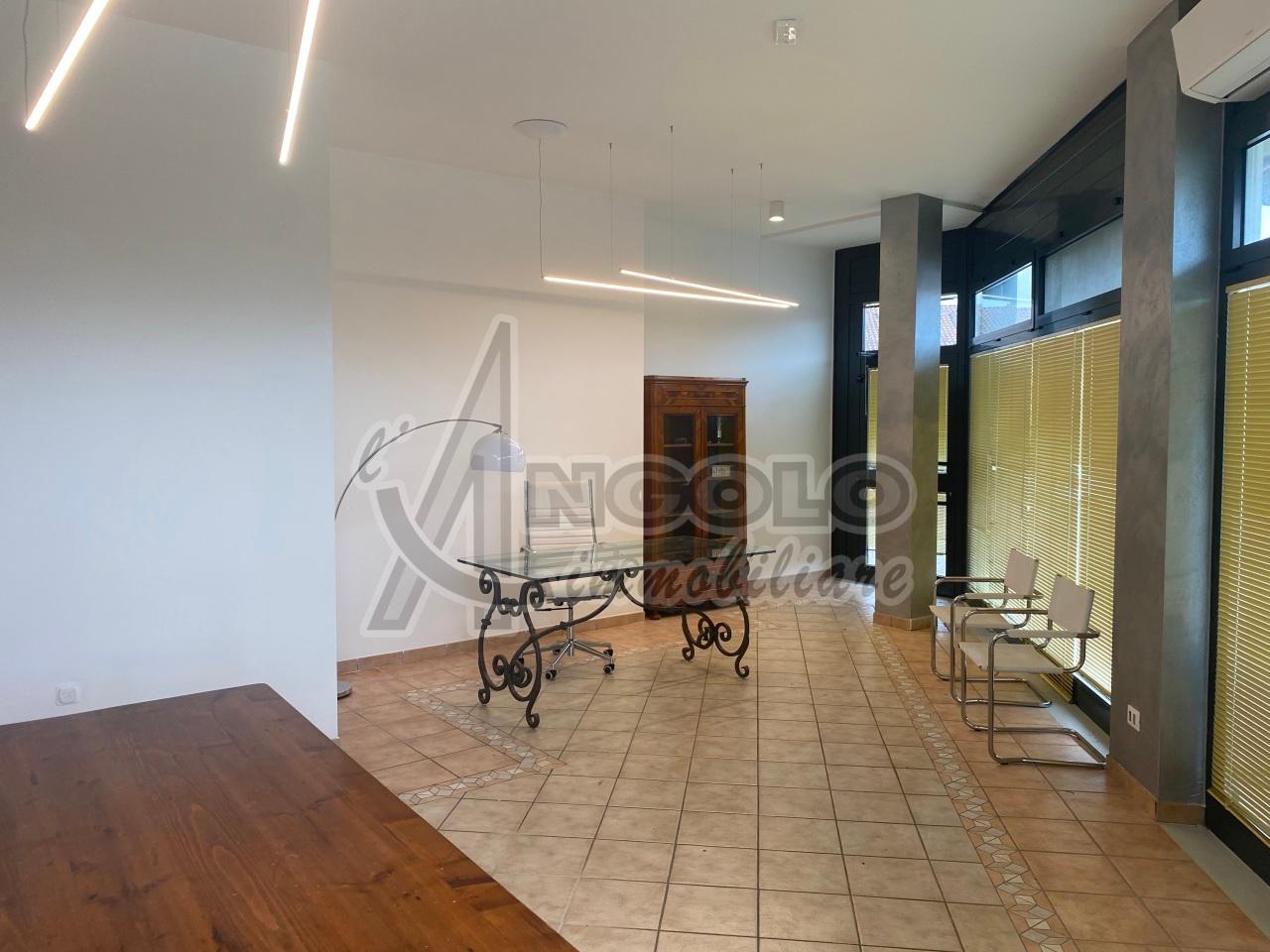 Palazzina commerciale in vendita a Occhiobello