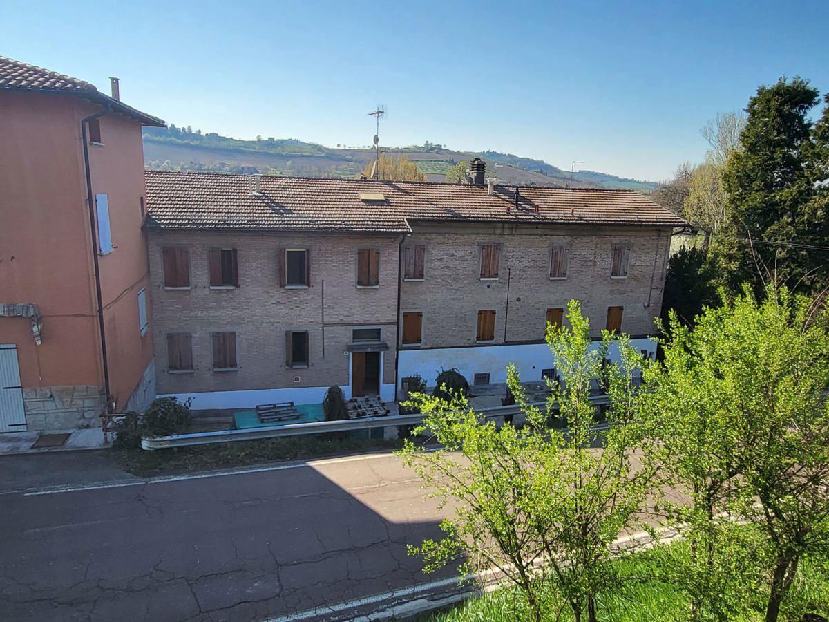 Appartamento in vendita a Monte San Pietro