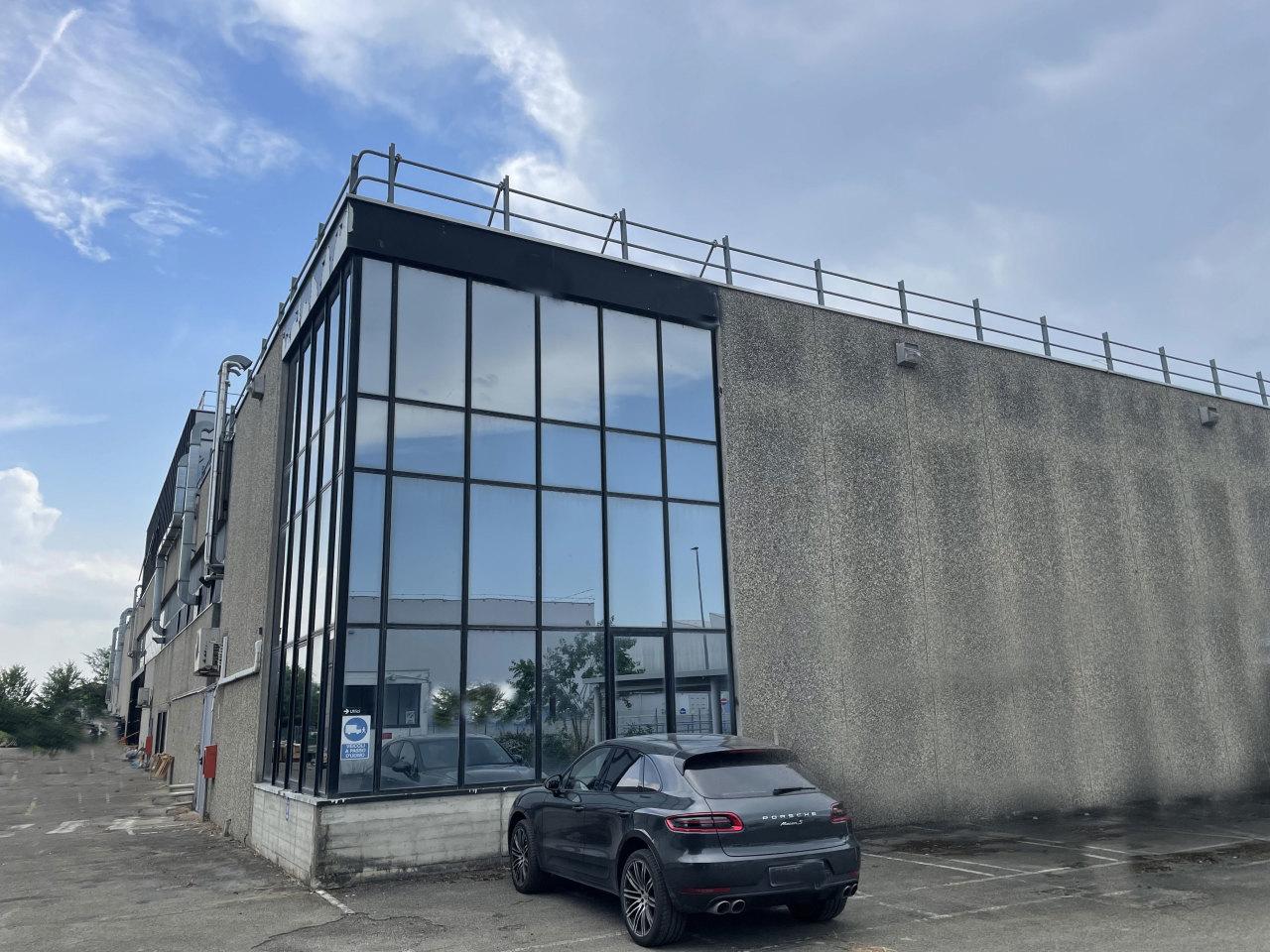 Capannone in affitto a Parma