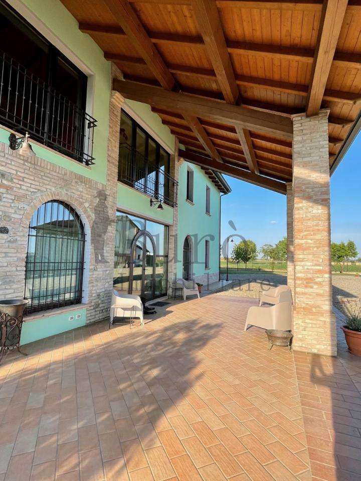 Villa in vendita a Fontevivo