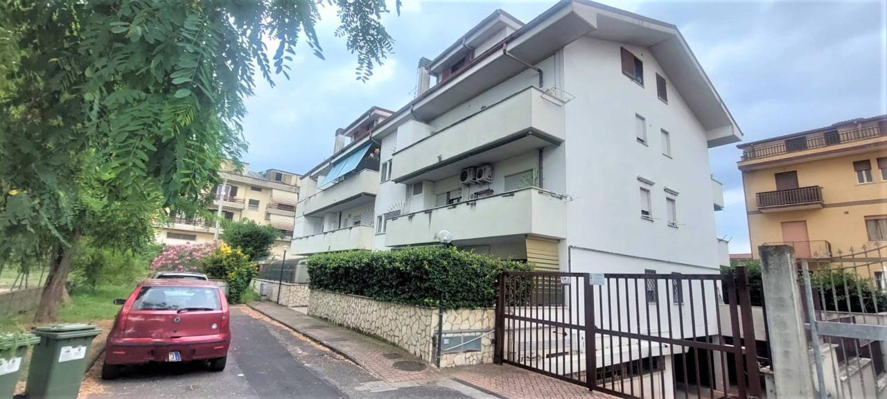 Appartamento in vendita a Guidonia Montecelio