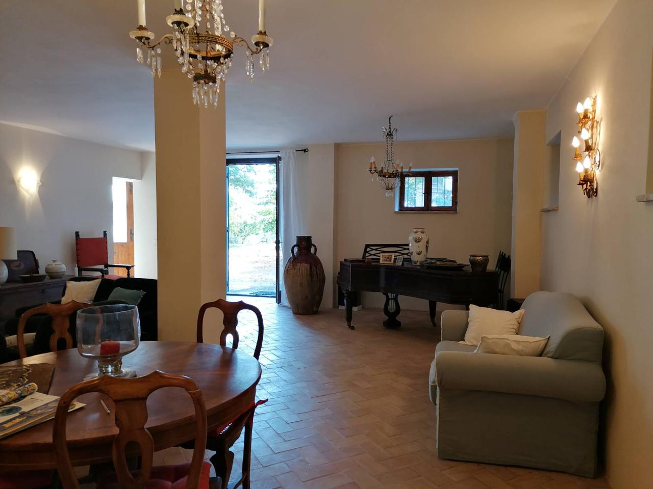 Villa in vendita a Cartoceto