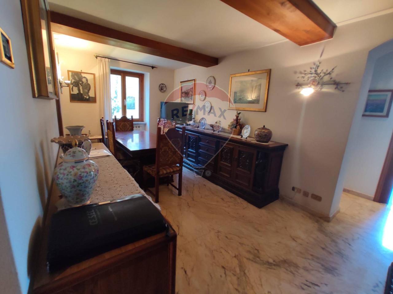 Appartamento in vendita a Vezzano Ligure