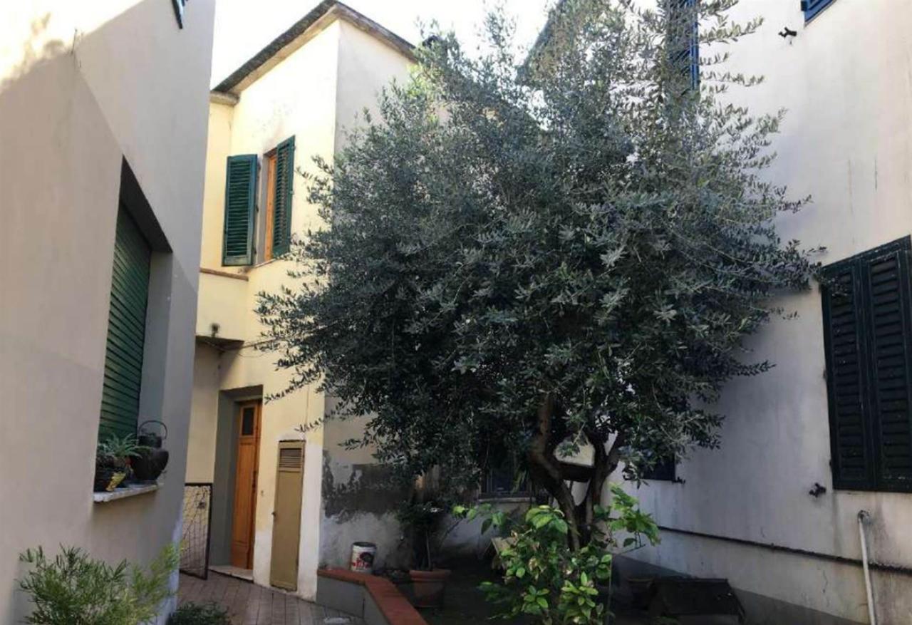 Appartamento in vendita a Capraia E Limite