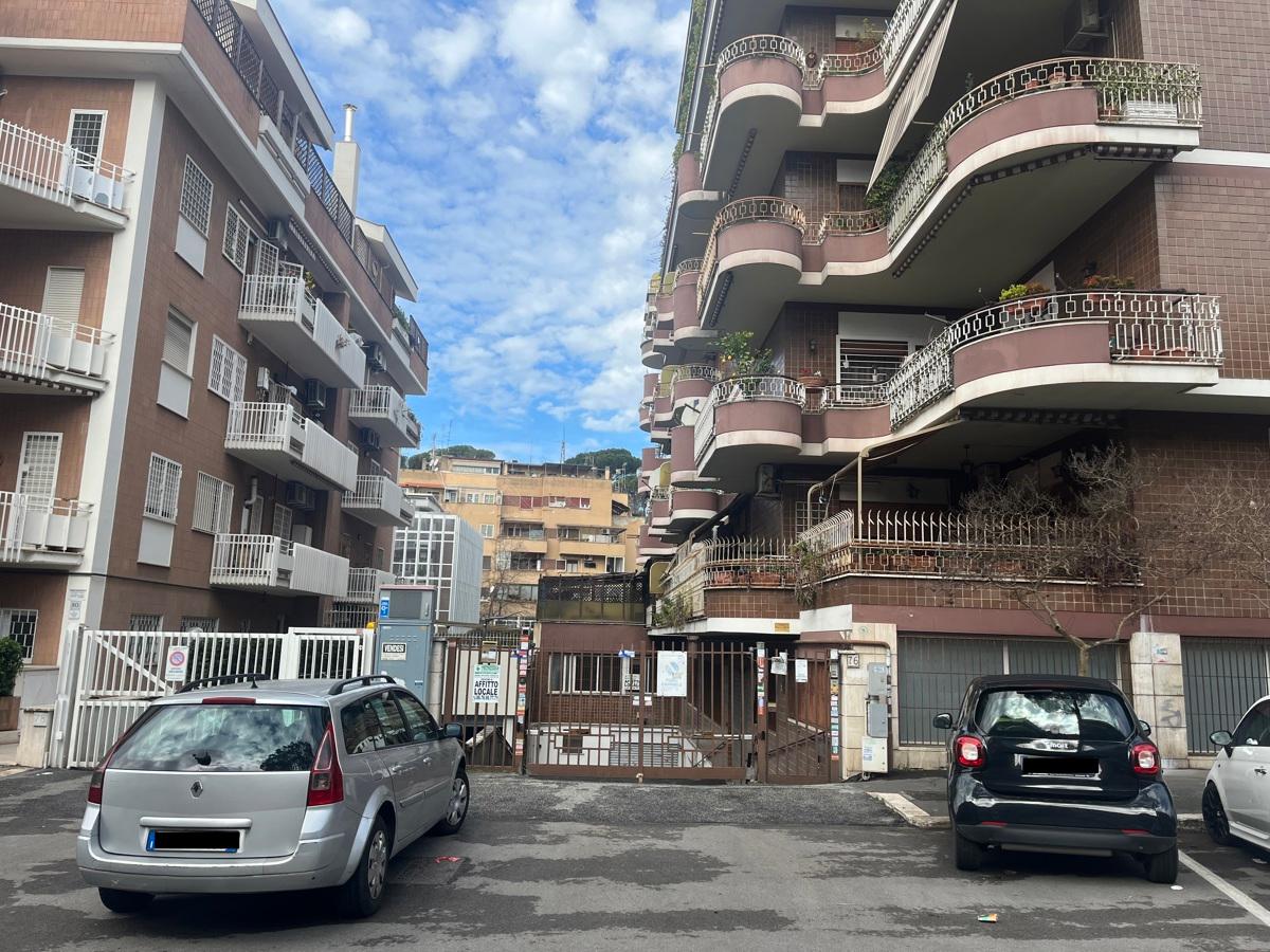 Box in vendita a Roma