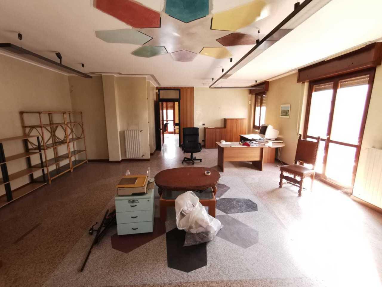 Ufficio in affitto a San Genesio Ed Uniti