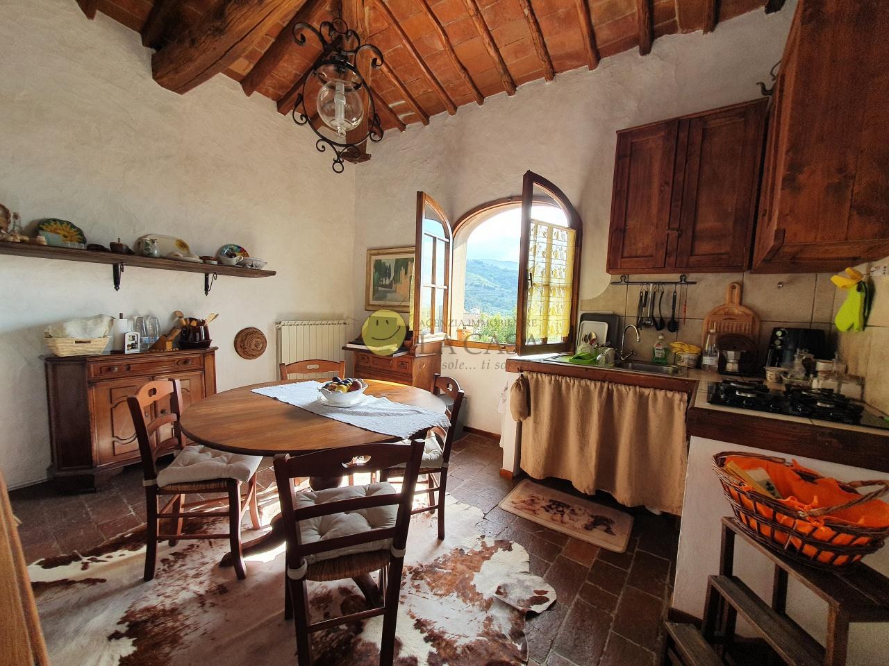 Castello in vendita a Castelfranco Piandiscò