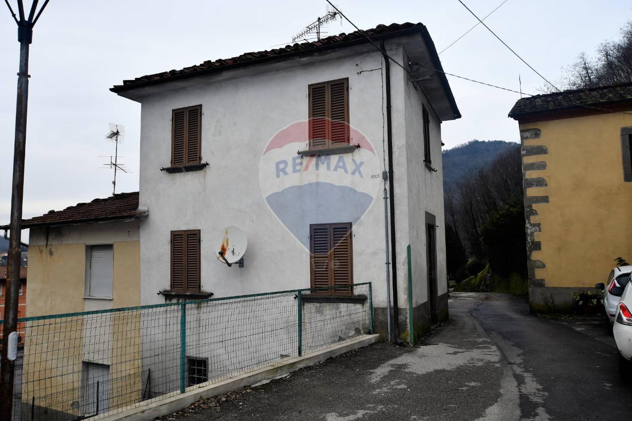 Casa indipendente in vendita a Borgo A Mozzano