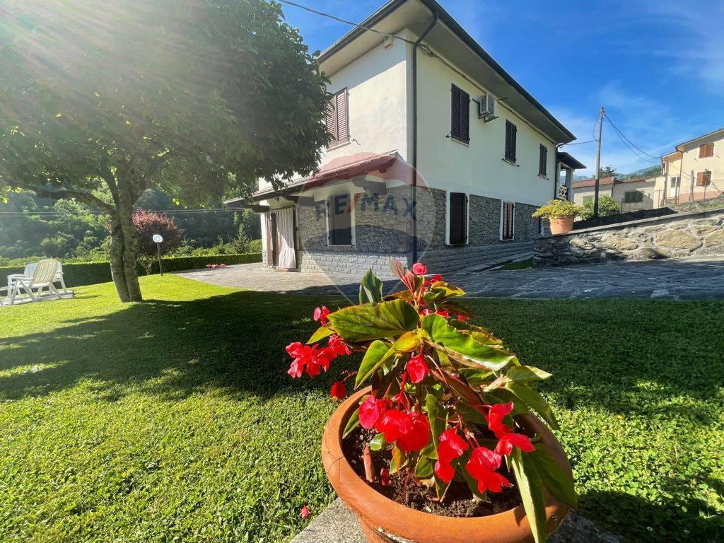 Villa in vendita a Bagni Di Lucca