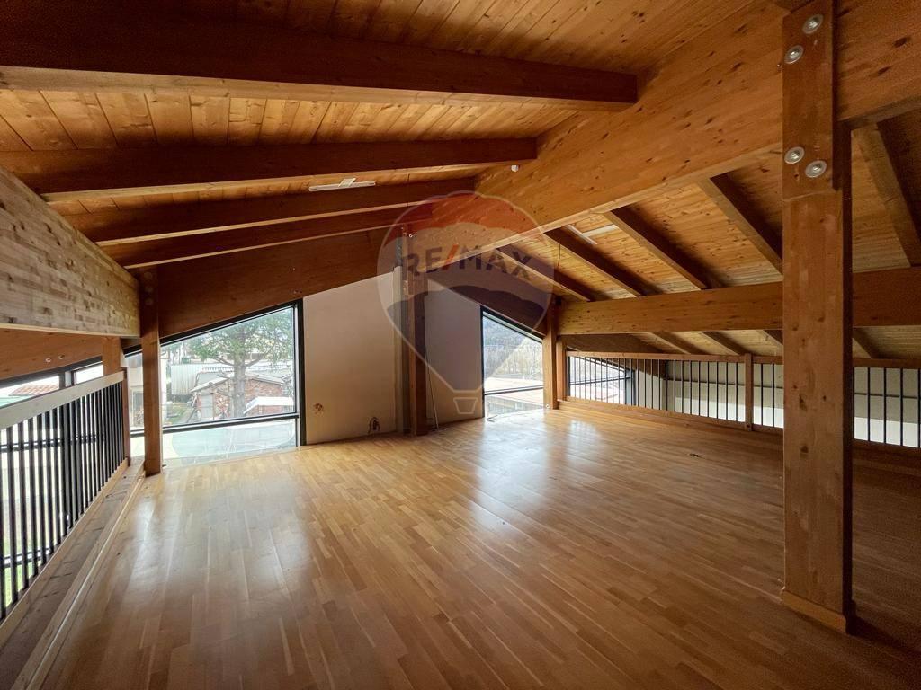 Negozio in affitto a Gallicano