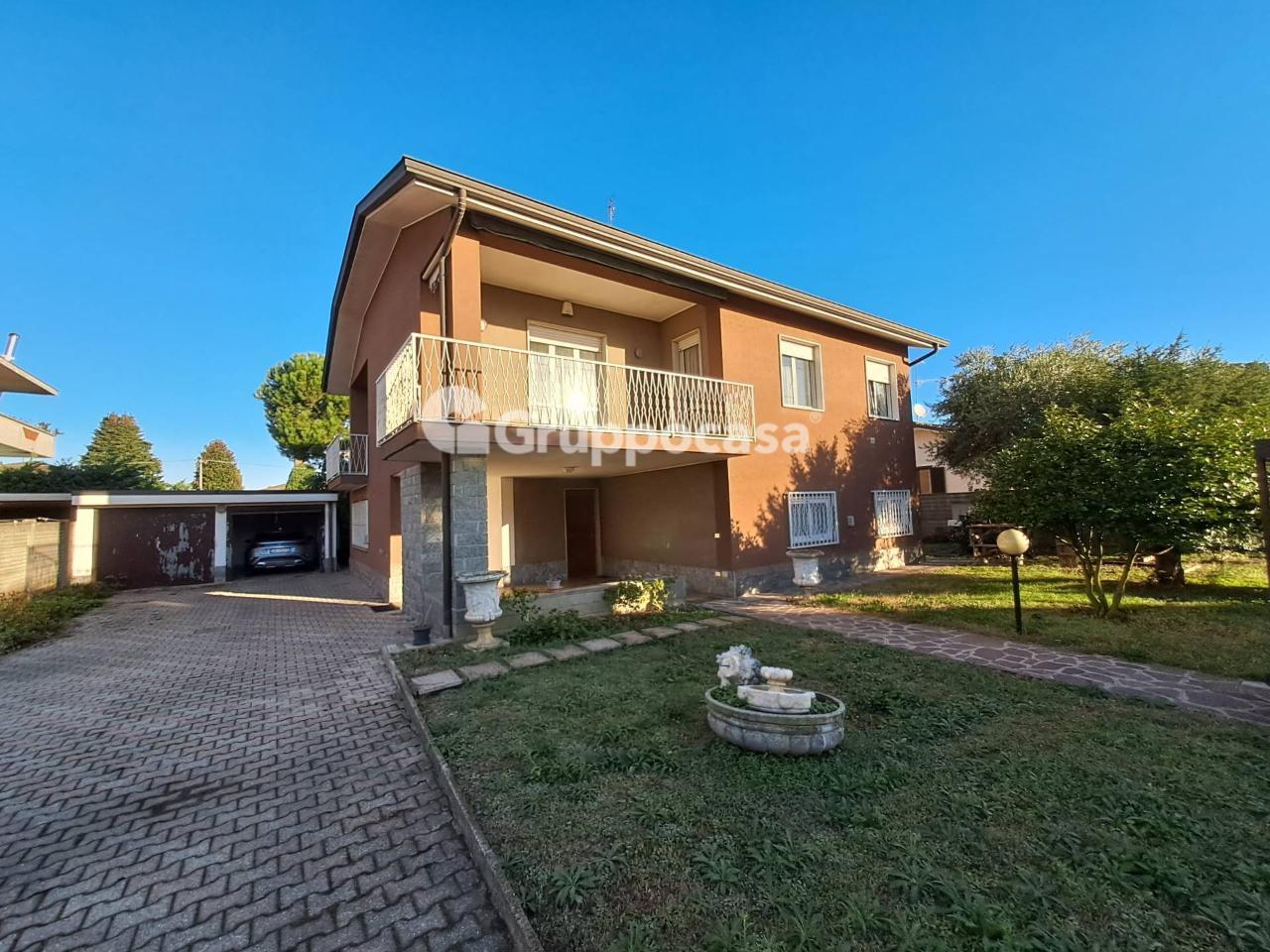 Villa in vendita a Marcallo Con Casone