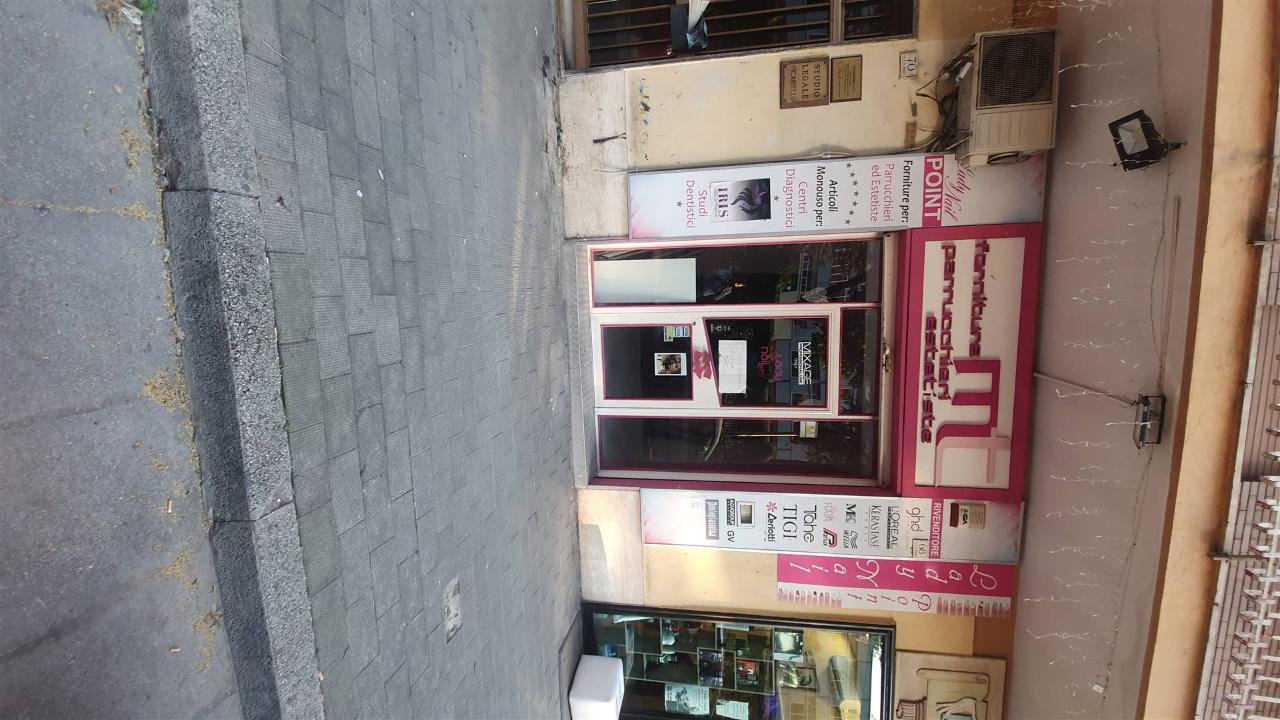 Negozio in affitto a Caserta