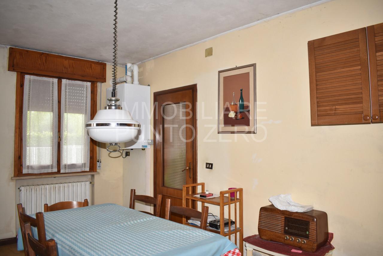 Villa in vendita a Montechiarugolo