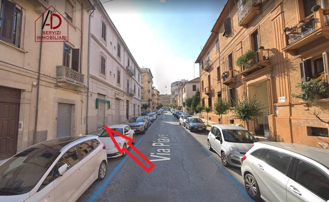 Locale commerciale in affitto a Cosenza