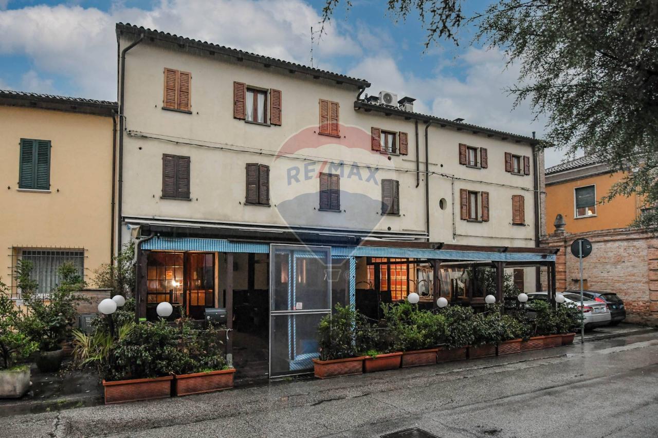 Negozio in vendita a Forli'