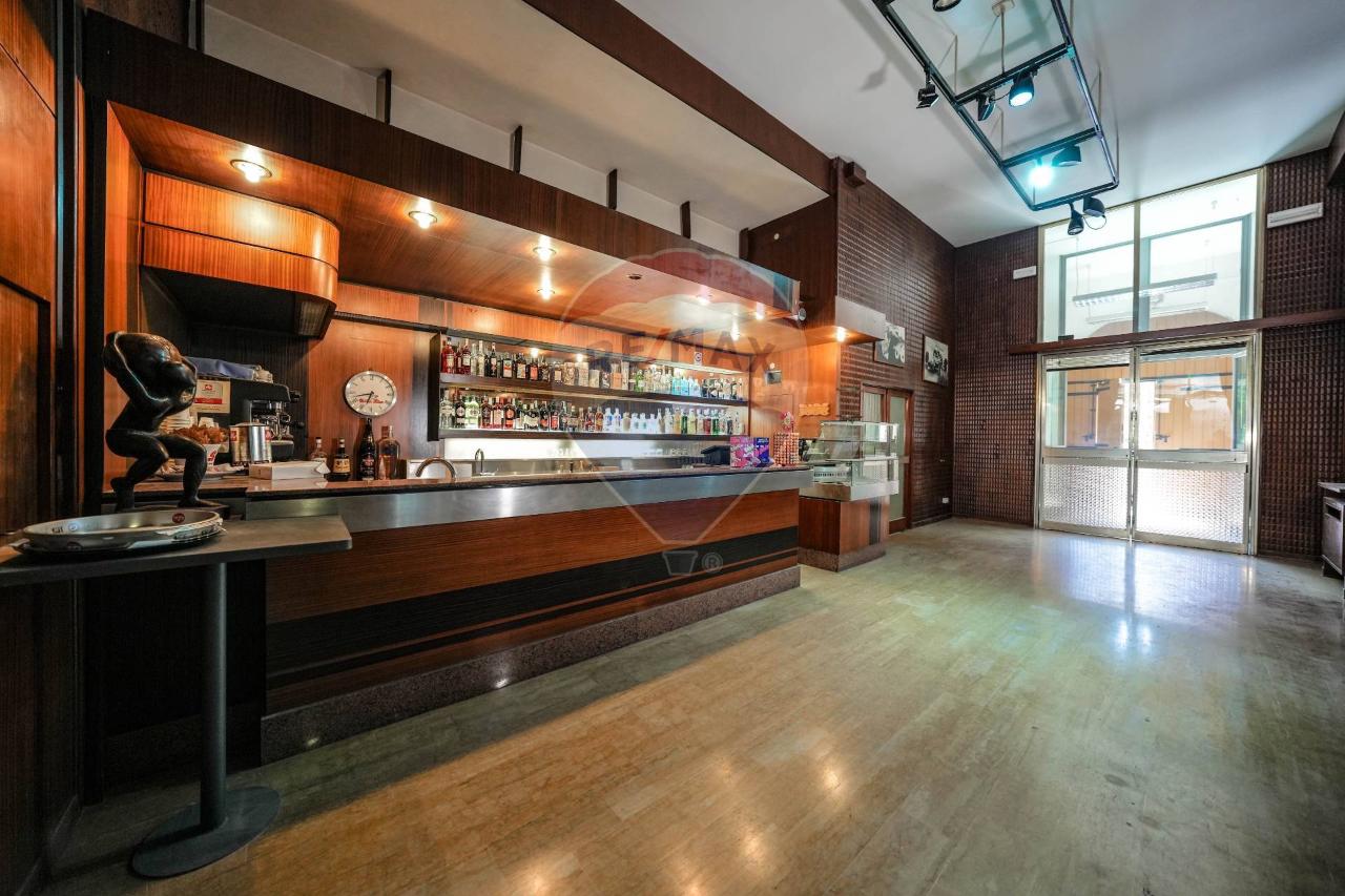 Negozio in affitto a Forli'