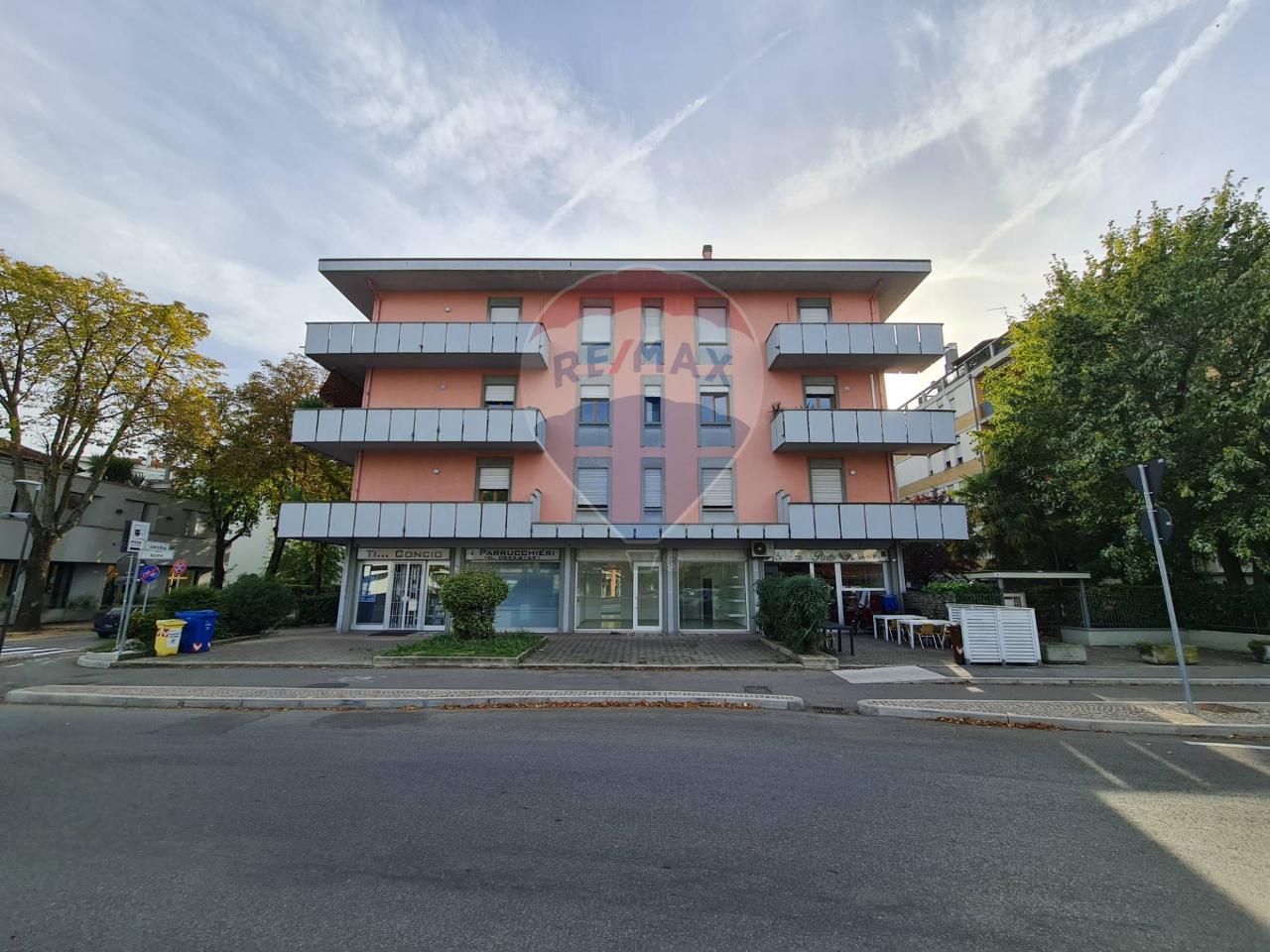 Negozio in affitto a Forli'