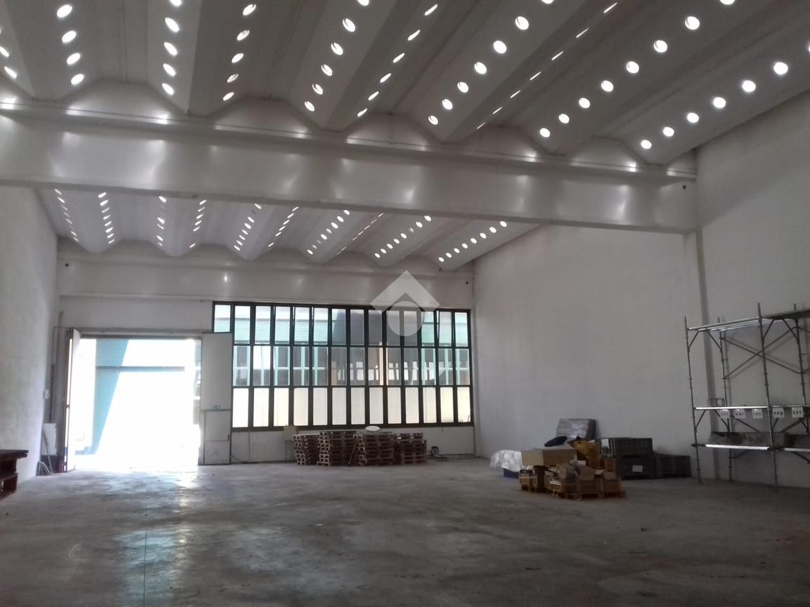 Capannone in vendita a Cesena