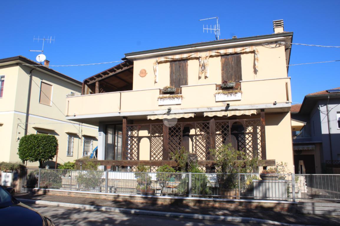 Villa in vendita a Cesena