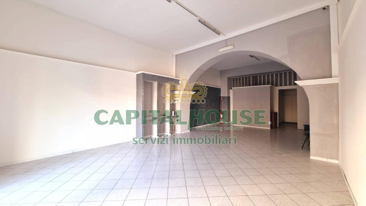 Negozio in affitto a Cicciano