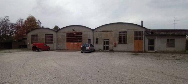 Capannone in vendita a Cerea